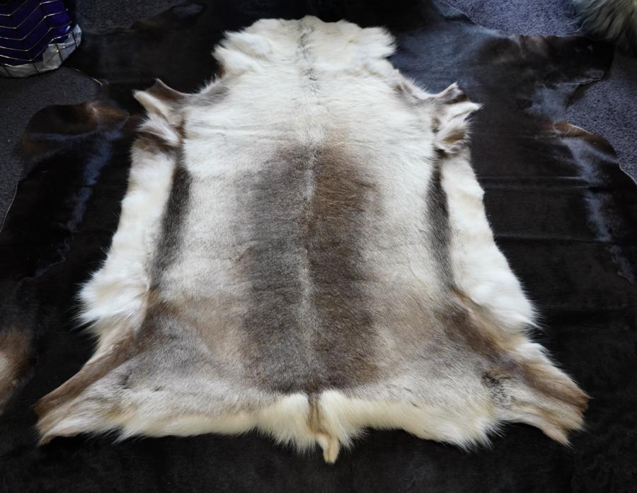 Wonderful Markings - A Beautiful Natural Reindeer Pelt