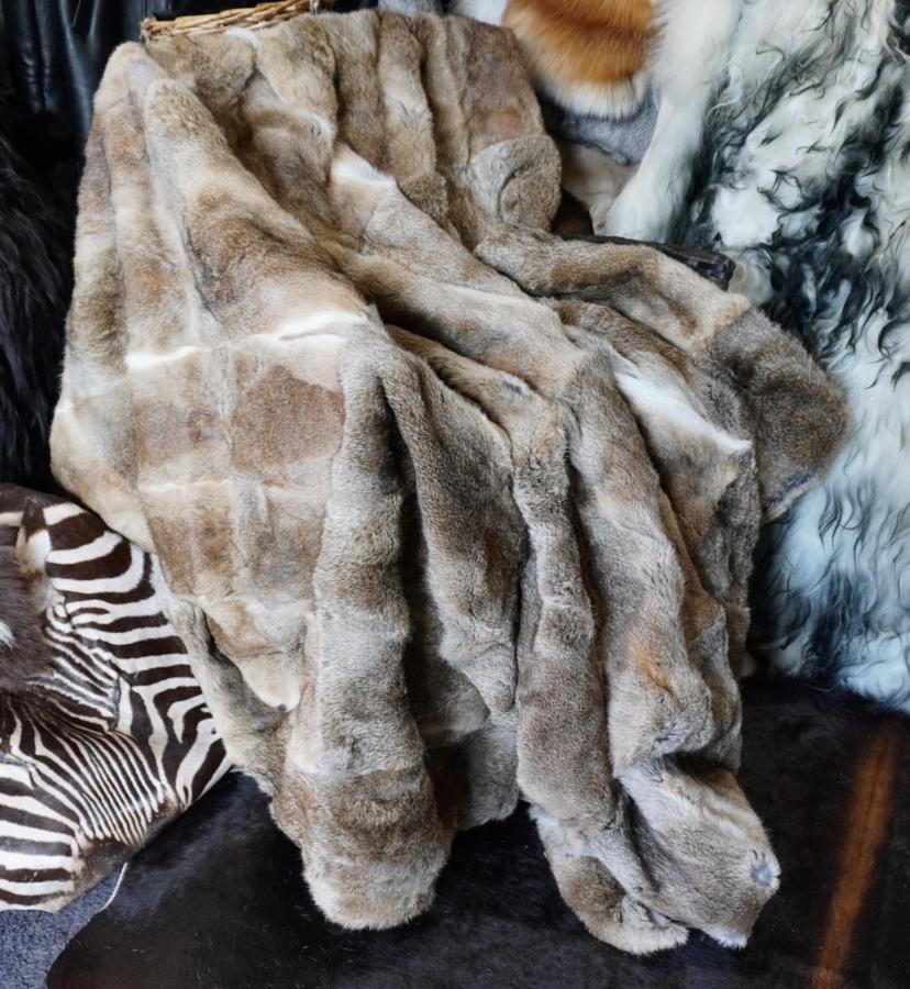 Naturally Luxurious -A Beautiful Shades of Brown - Full Pelt 1800mm x ...
