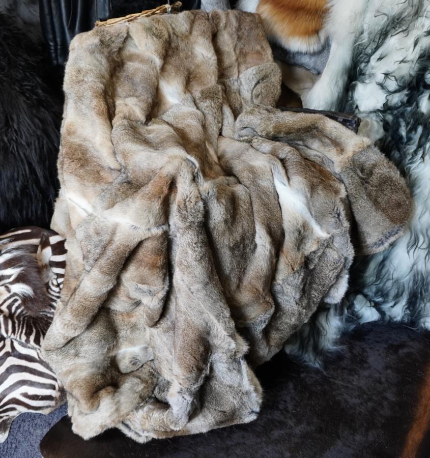 Naturally Luxurious -A Beautiful Shades of Brown - Full Pelt 1800mm x ...